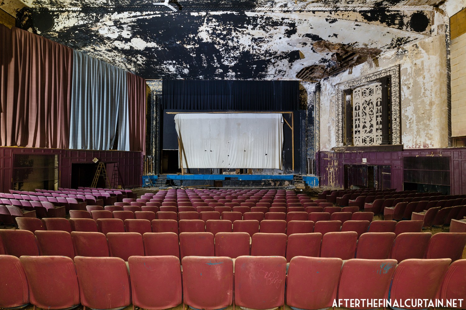 After the Final Curtain | "People buy tickets to theatres, not movies ...