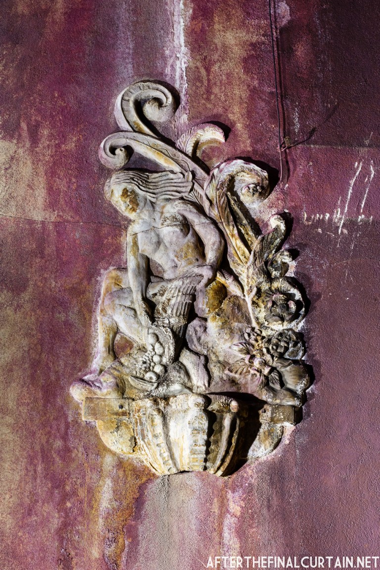 After the Final Curtain | "People buy tickets to theatres, not movies ...